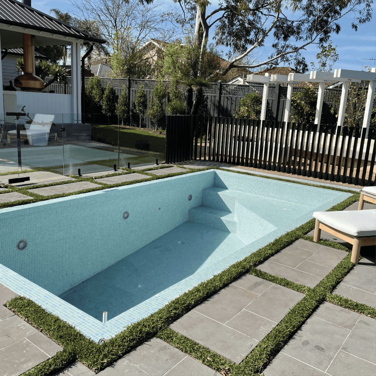 Pool Tiling – Pool Renovations & Upgrades | Commercial Pools | Pool Tiling Melbourne